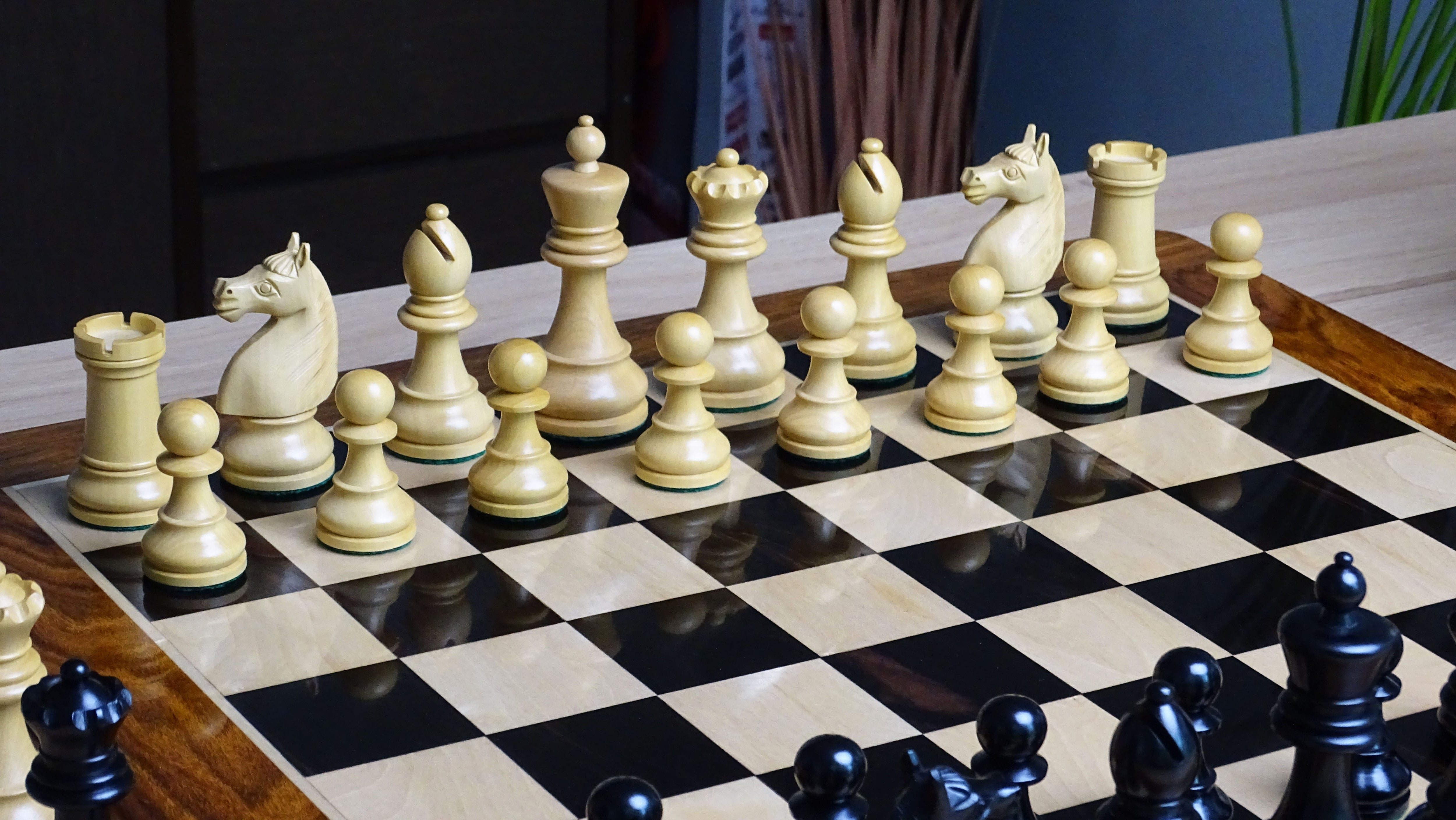 Hastings Chess Pieces Set in Wooden Ebony - Indian Chess Company